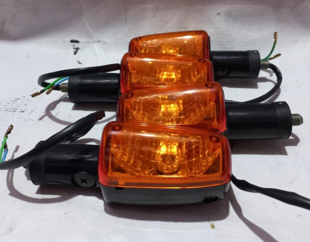 ISHARA / INDICATOR SET CD-70 NEW MODELS 04 PIECES (GENUINE) - MOTOPARTS ...